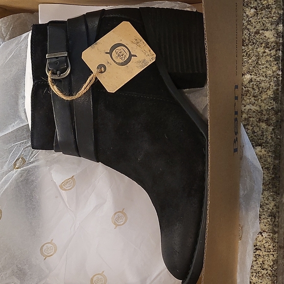 Born | Shoes | New Born Payton Boots | Poshmark